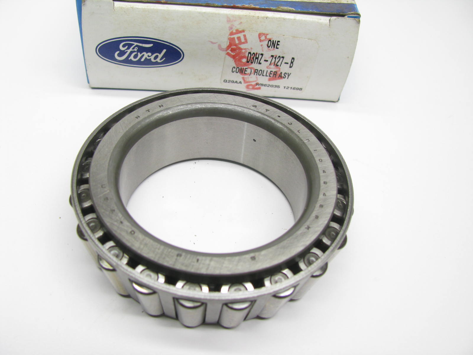 NEW GENUINE OEM Ford D3HZ-7127-B FRONT Differential Side Bearing – Spark Surplus Auto Parts