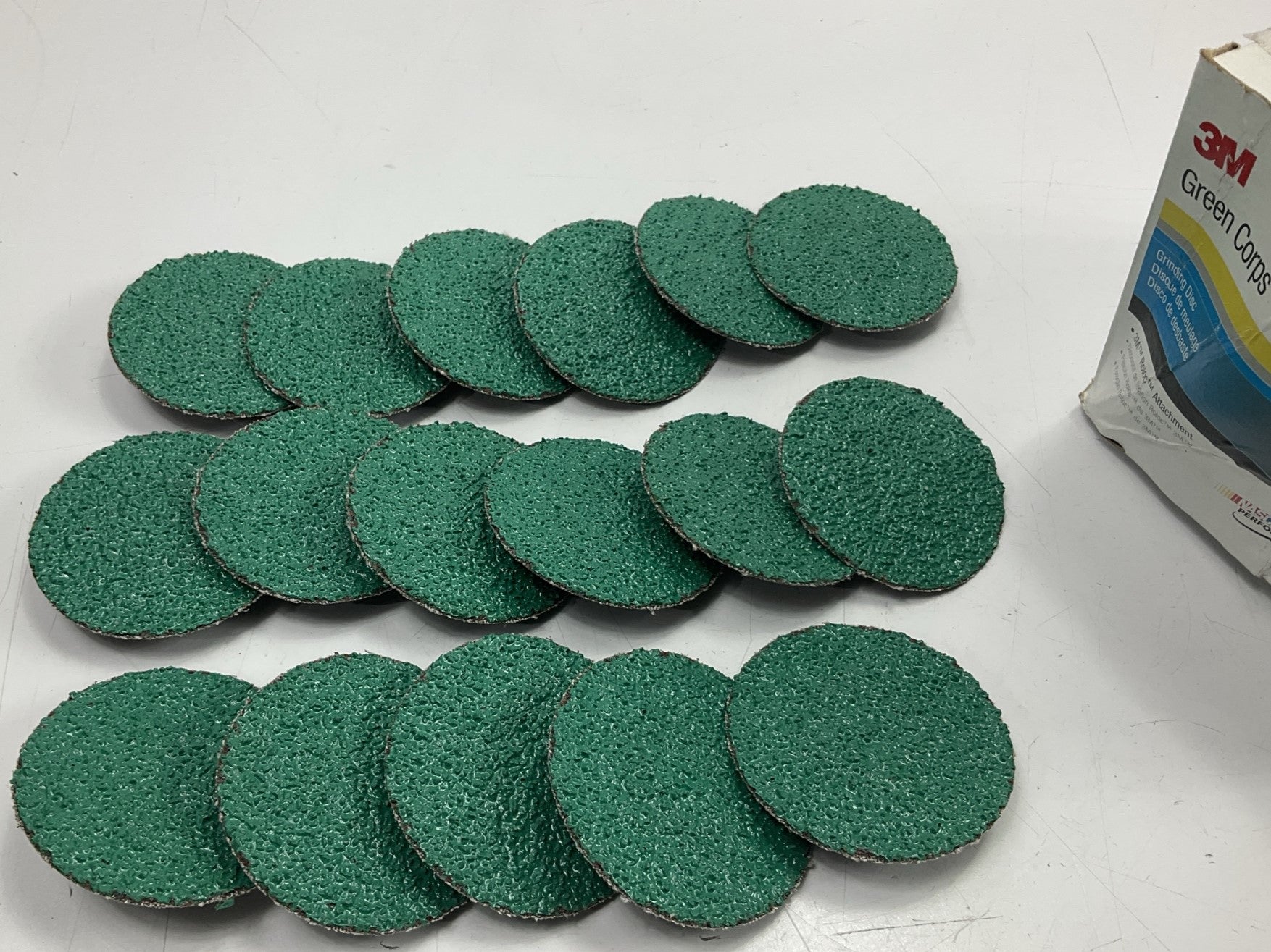 3M 01398 Green Corps Roloc 2'' Surface Prep Disc, 24 Grit - Pack Of 17 ...