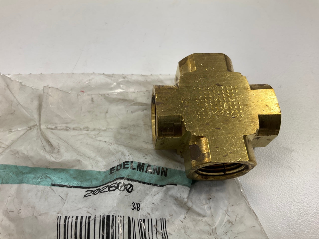 Edelmann 202600 3/8'' NPT Pipe Thread 4-Way Female Cross Hydraulic Fit ...