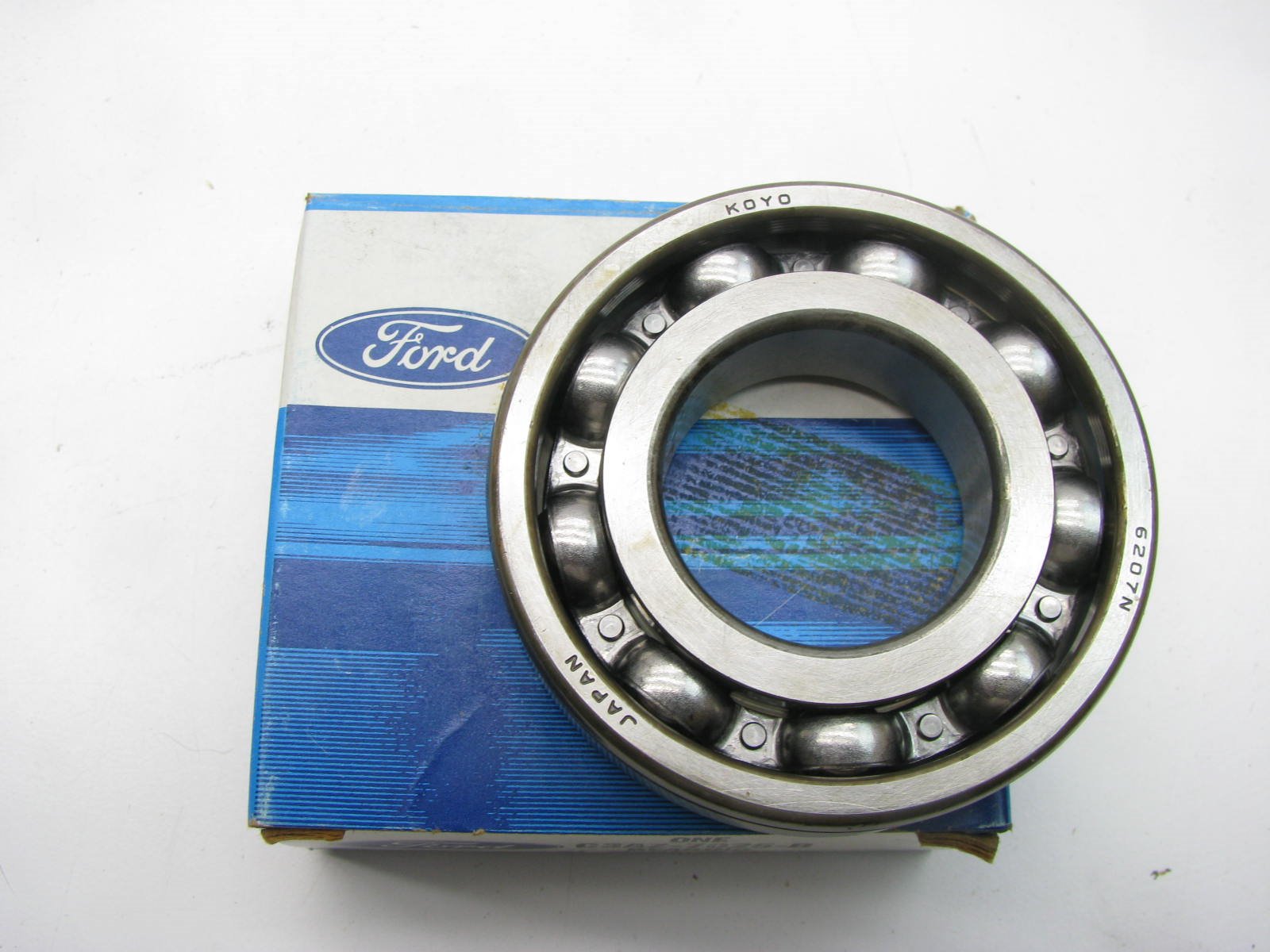 NOS - OEM FORD C3AZ-7025-B 3-Speed Manual Transmission Input Shaft Bea ...