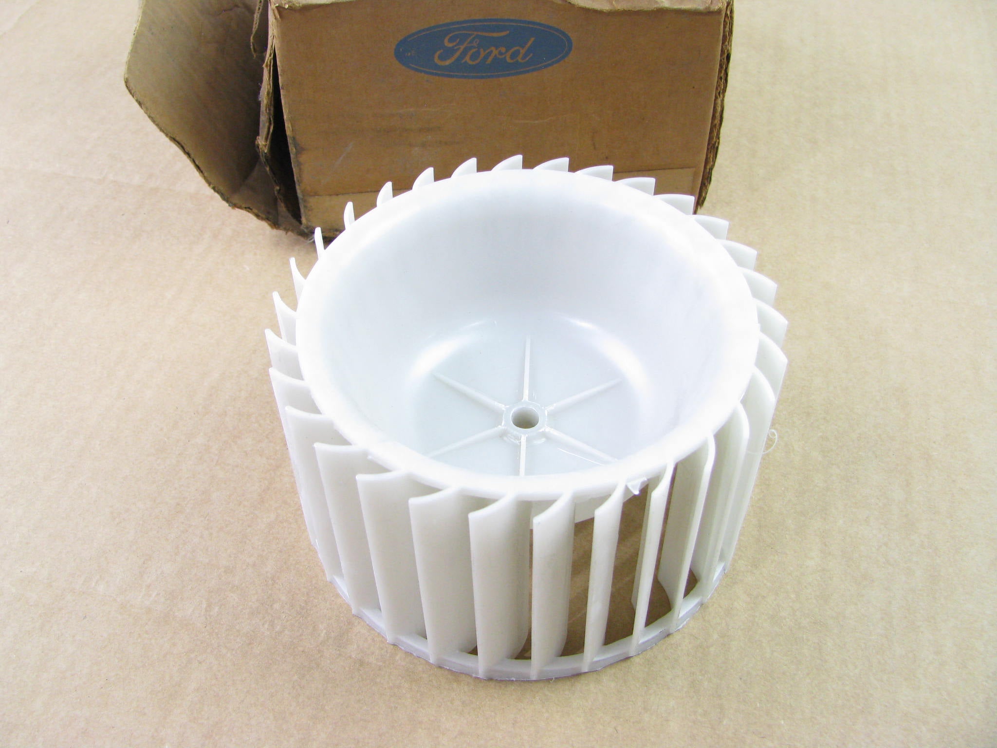 NEW - OEM Ford D8HZ-18504-A Blower Motor Wheel 1978-1990 CL900 CLT900 ...