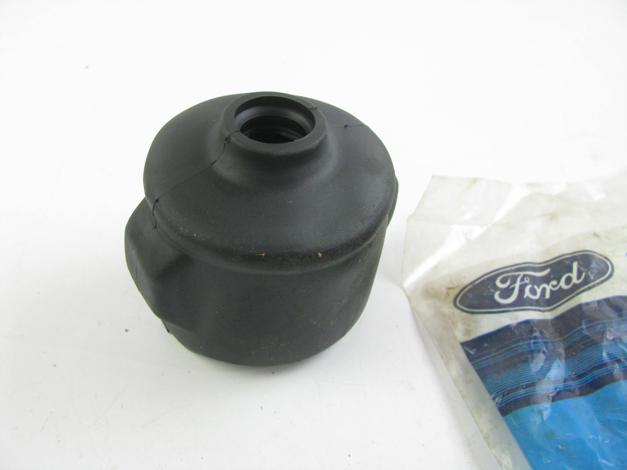 NEW - OEM Ford E4HZ-3D510-A Steering Column Coupling Shaft Boot 1980-9 ...