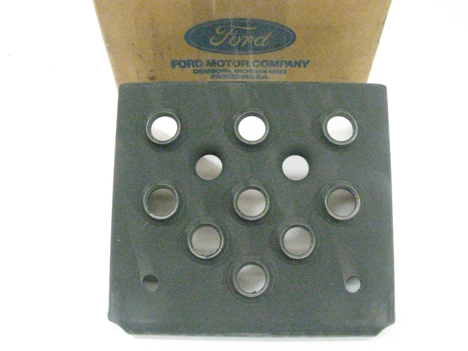 NEW - OEM Ford F0HZ-9B093-B Fuel Tank Step - Dual 35, 50, 75 Steel Tan ...
