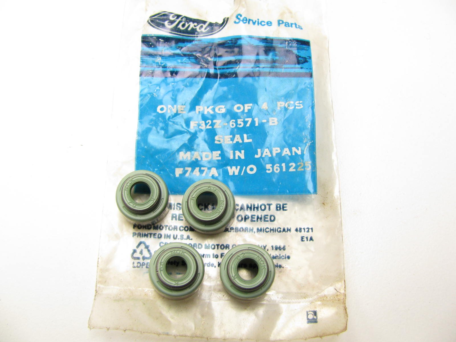 (4) NEW - OEM Ford F32Z-6571-B-4 Valves Stem Seals – Spark Surplus Auto ...