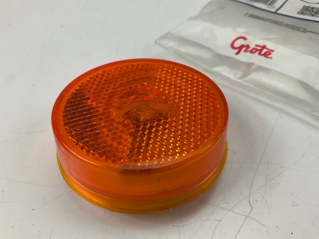 Grote 45833 2 1/2'' Round Amber Clearance Marker Light, Built-In Refle ...