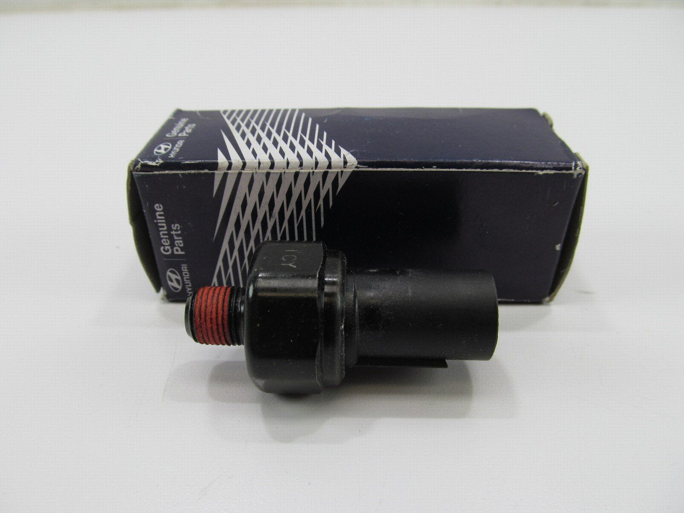 NEW GENUINE Oil Pressure Sending Unit Sender OEM For Hyundai – Spark ...
