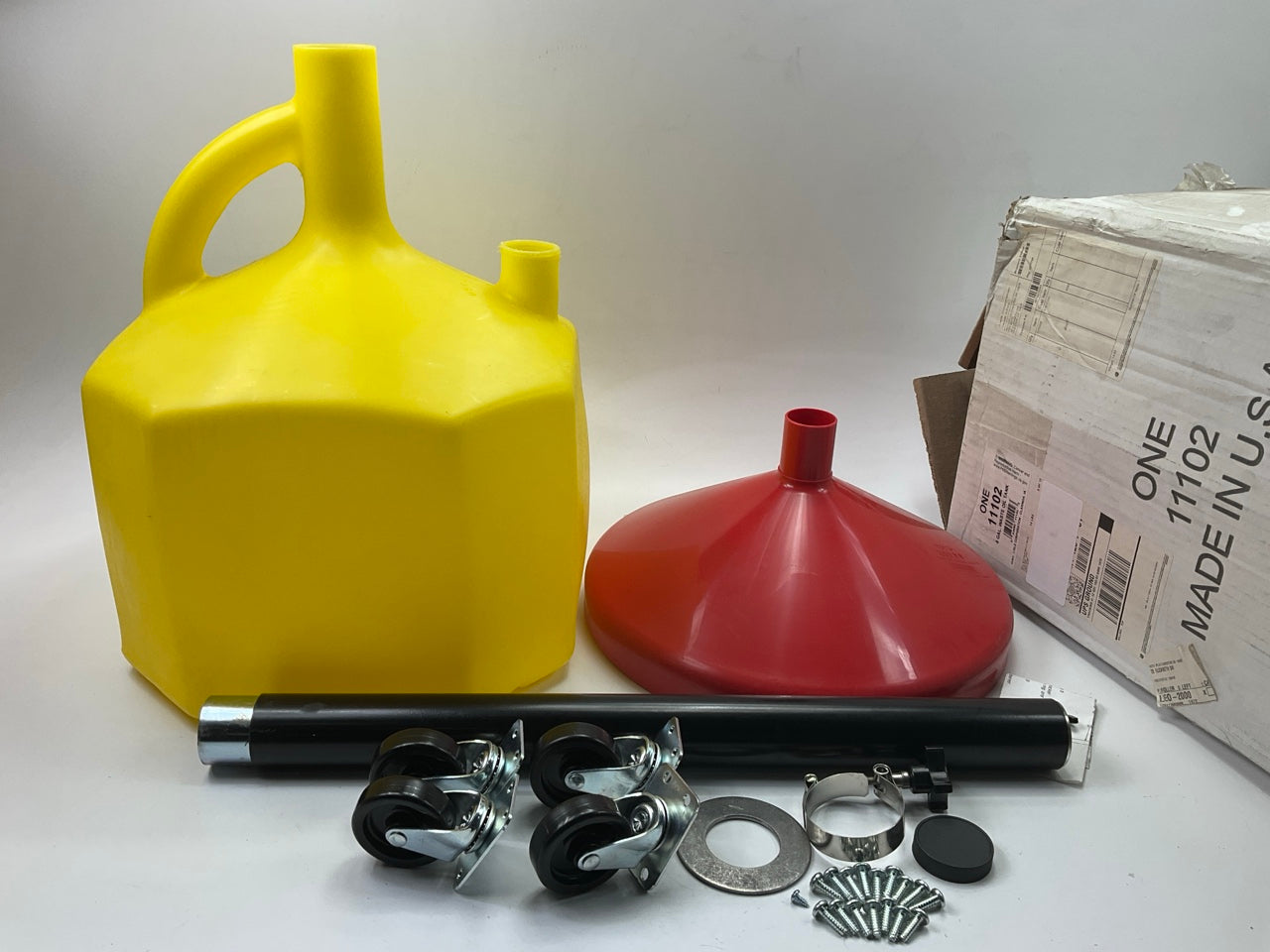 Lisle 11102 8 Gallon Oil Lift Drain Pan - Quick Release Height Adjustm ...