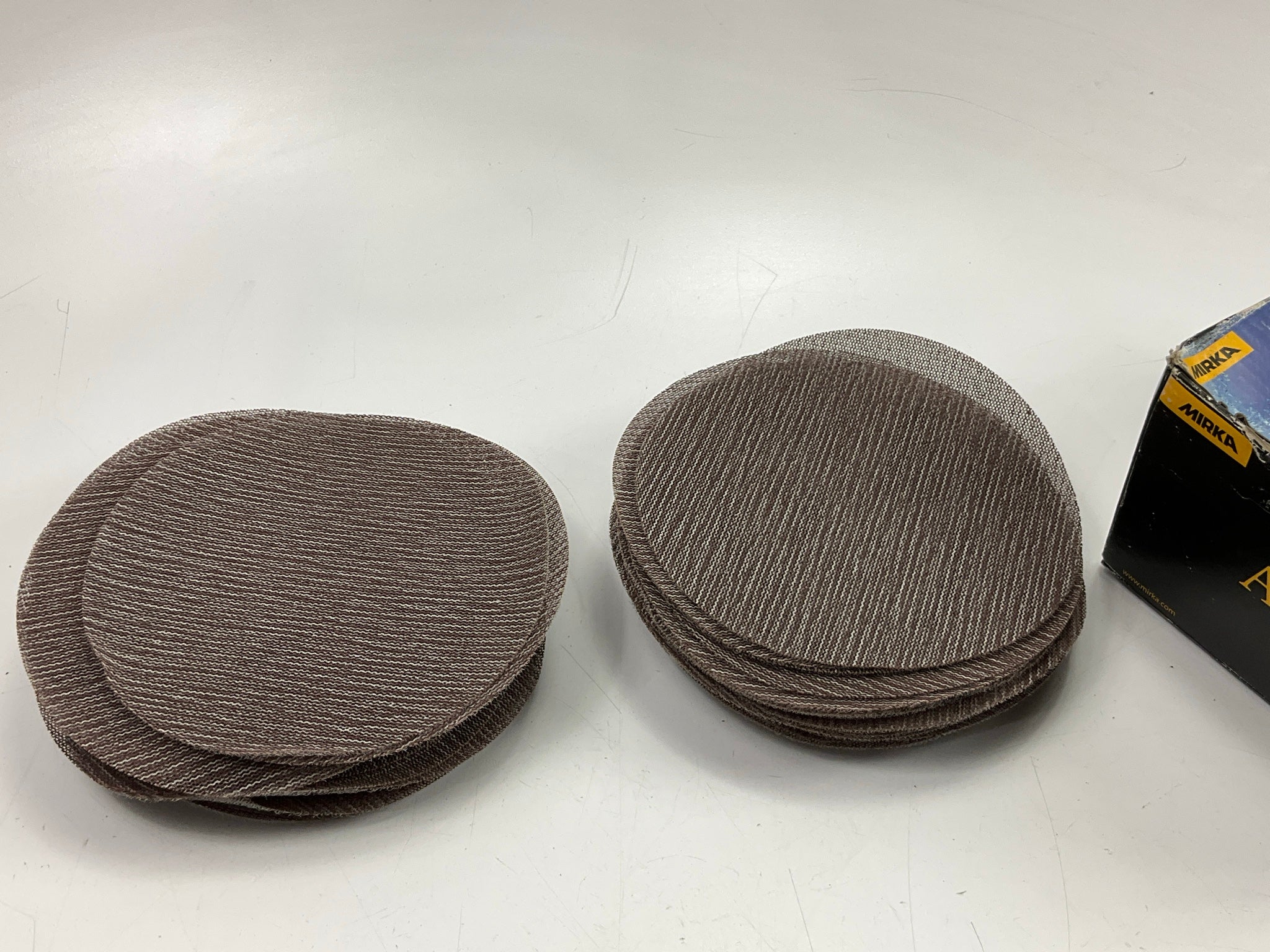 Mirka 9A-241-150 6'' 150 Grit Mesh Abrasive Dust Free Sanding Discs, 4 ...