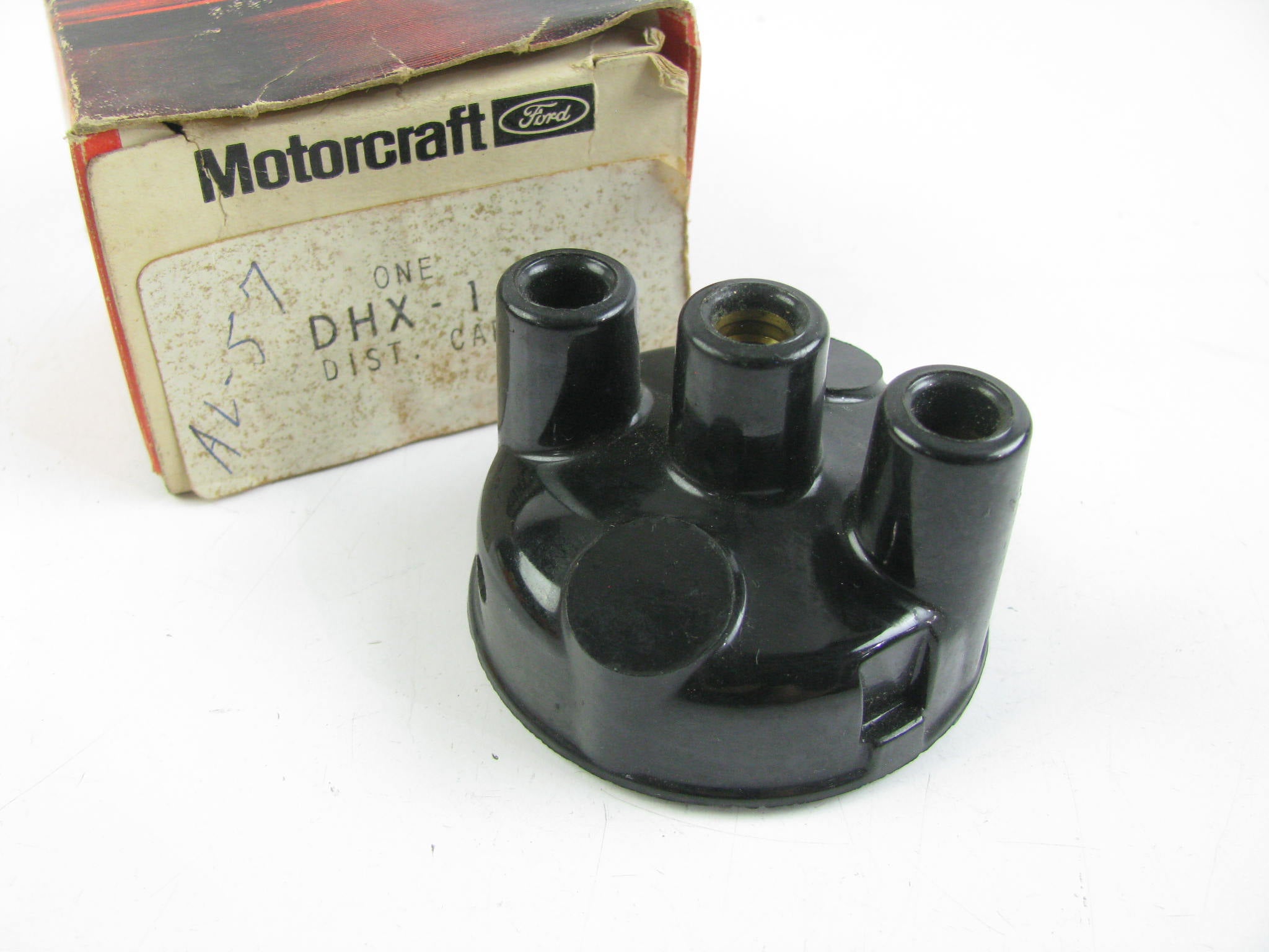 Vintage Motorcraft DHX-15 Ignition Distributor Cap 2-cylinder – Spark ...