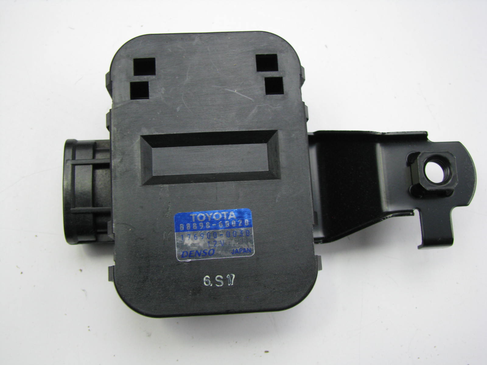 NEW - OUT OF BOX OEM TOYOTA 88898-60020 Climate Control Gaseous Pollut ...