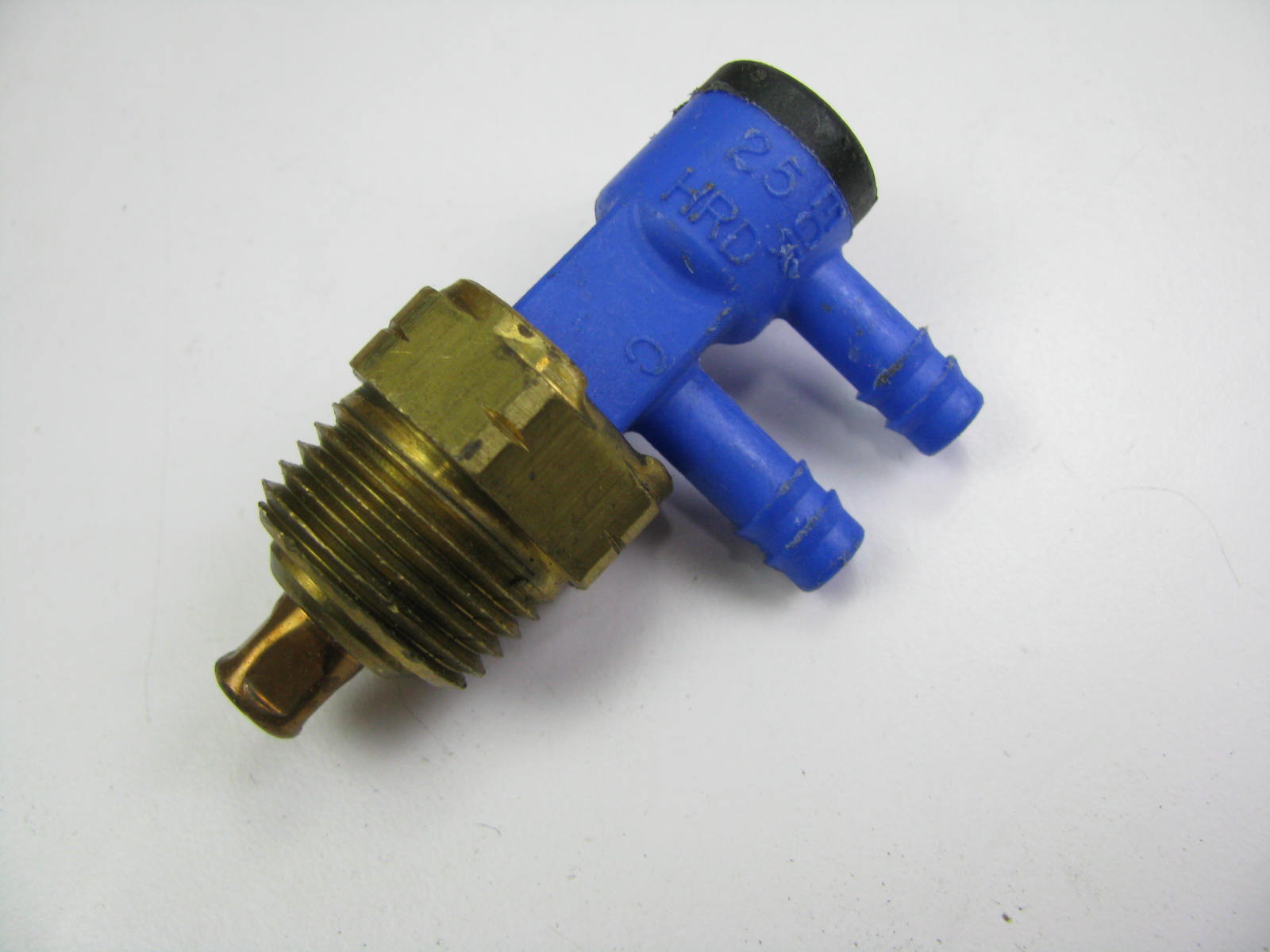 NEW - Bulk Packed H2949 Ported Vacuum Switch - 2 Port – Spark Surplus ...