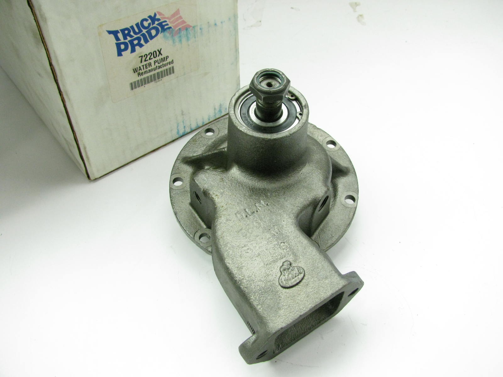 Truck Pride 7220X Remanufactured Water Pump - Mack E7 Metric Housing S ...