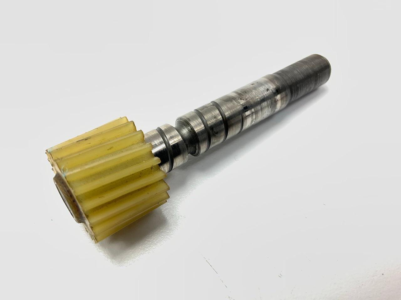 USED - Speedometer Pinion Gear, 19 Teeth, OEM For Datsun 240Z 260Z 280 ...