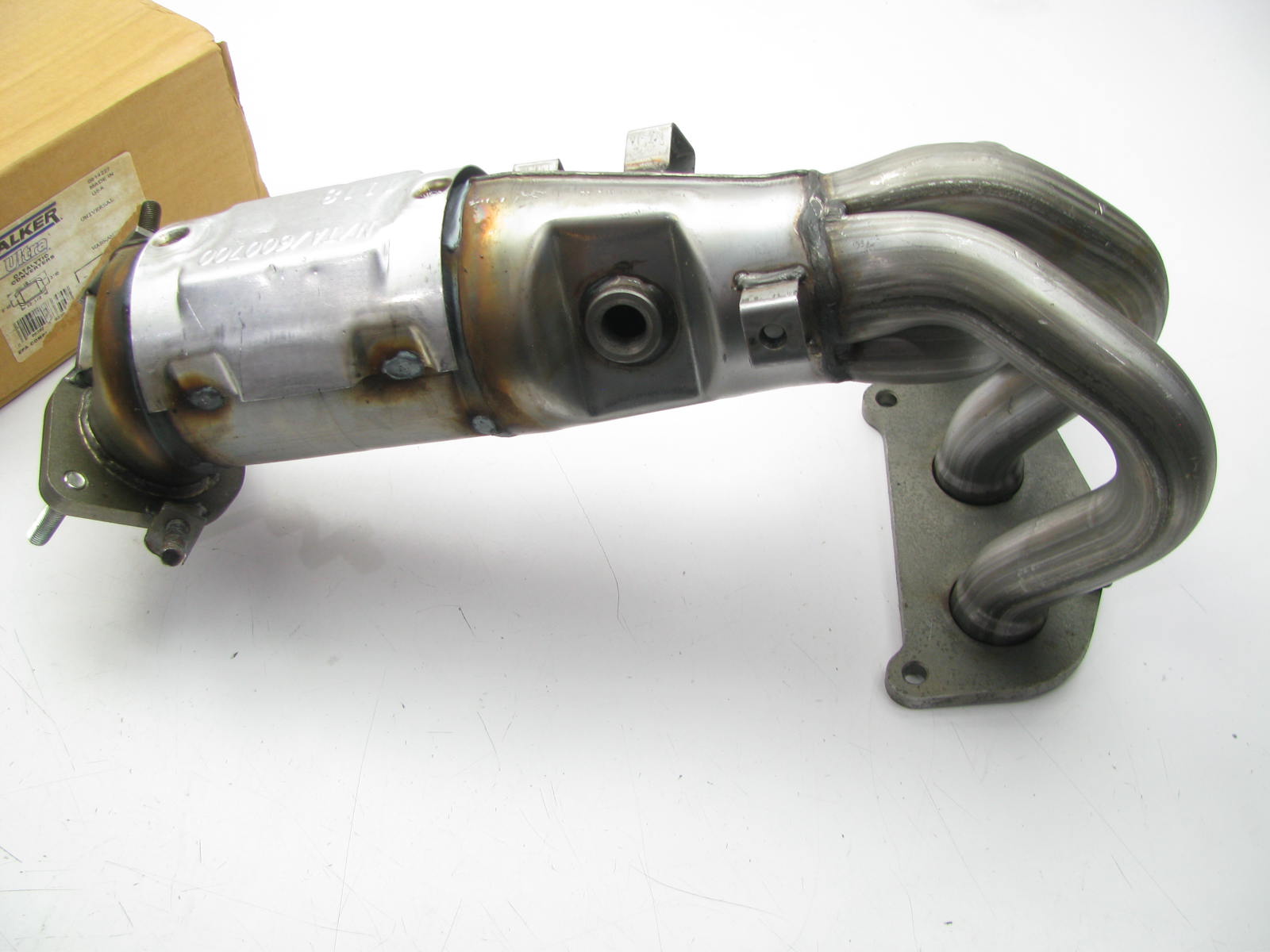 Walker 16498 Direct Fit EPA Compliant Catalytic Converter & Exhaust Ma ...